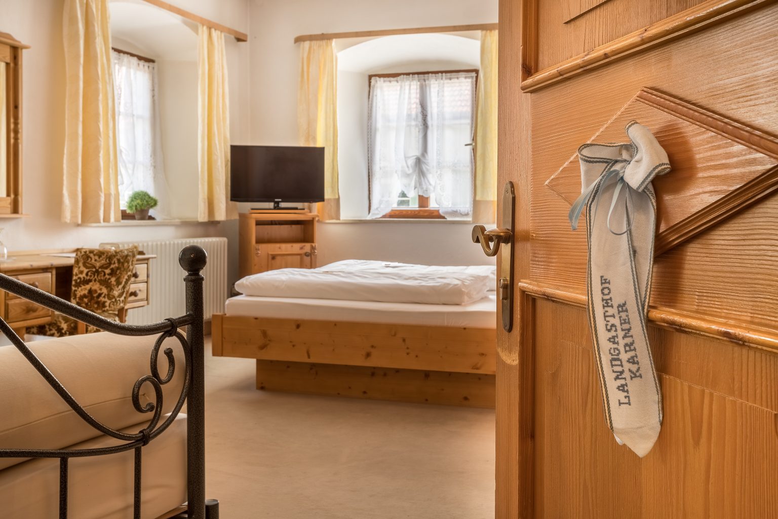 Hotel & Zimmer - Landgasthof Karner